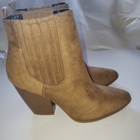 Call It Spring | Shoes | Call It Spring Daisies Ankle Boots Brown 75 ...